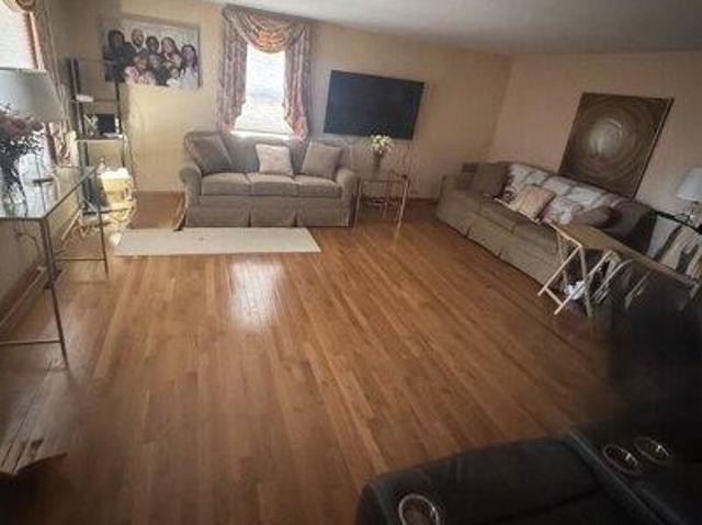 house with 3 bedroom, Ansonia CT DLS101858606