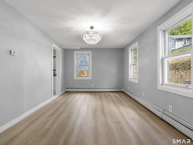 house with 3 bedroom, Ansonia CT ES104265575