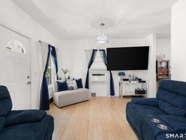 house with 3 bedroom, Ansonia CT ES103073367