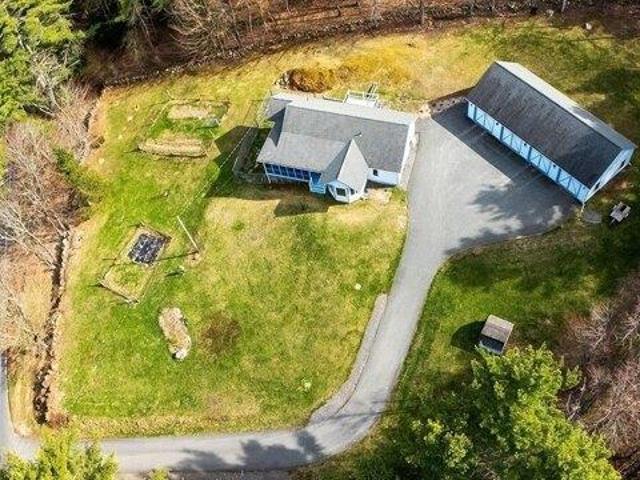 house with 3 bedroom, Ashburnham MA DLS102961763