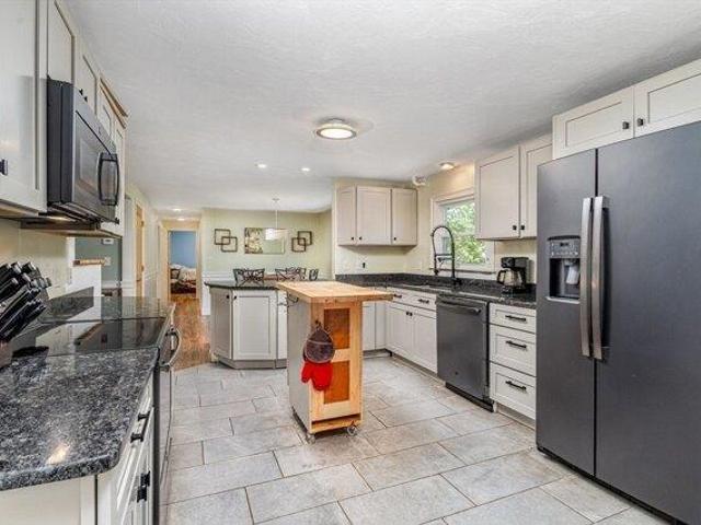 house with 3 bedroom, Ashburnham MA ES105041601
