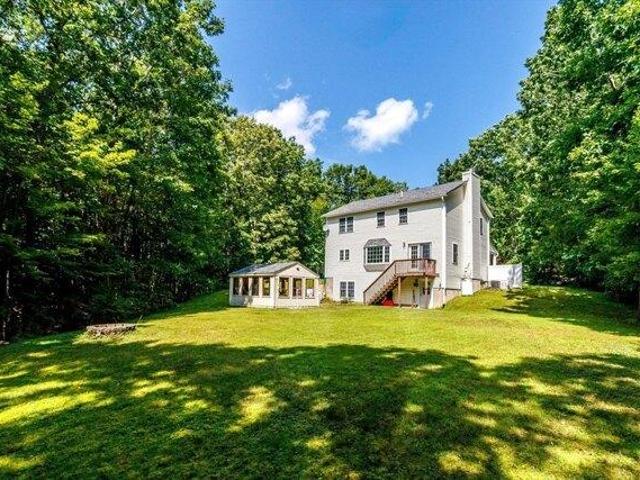 house with 3 bedroom, Ashburnham MA ES105229107