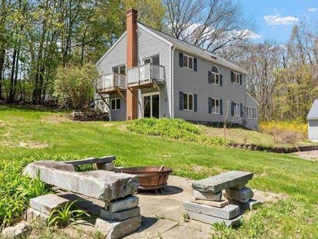 house with 3 bedroom, Ashby MA ES103441340