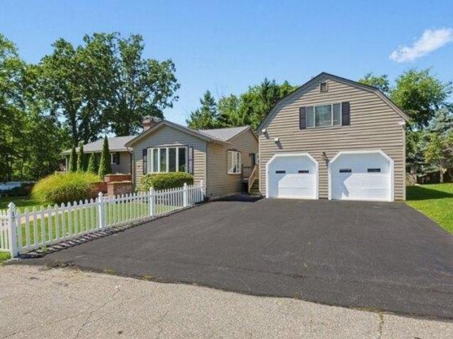 house with 3 bedroom, Ashland MA ES105142663