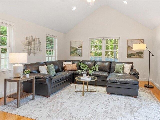 house with 3 bedroom, Ashland MA ES103887008