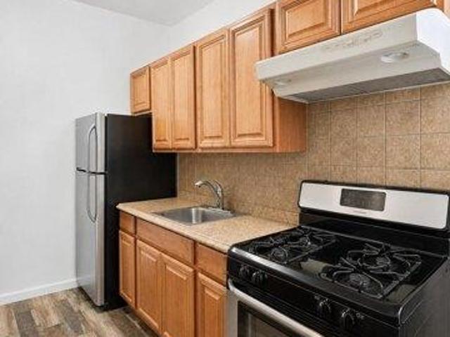 house with 3 bedroom, Astoria NY ES105190612