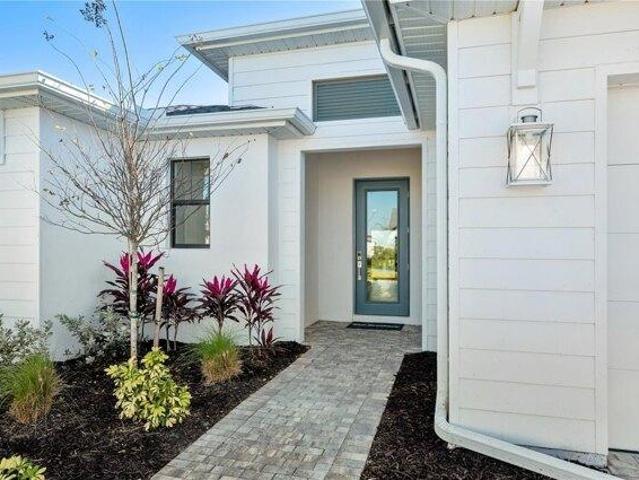 house with 3 bedroom, Apollo Beach FL ES104898593