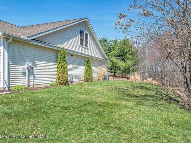 house with 3 bedroom, Archbald PA ES103622952