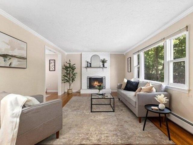 house with 3 bedroom, Arlington MA ES103435534