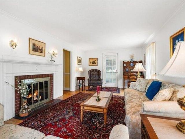 house with 3 bedroom, Arlington MA ES103495466