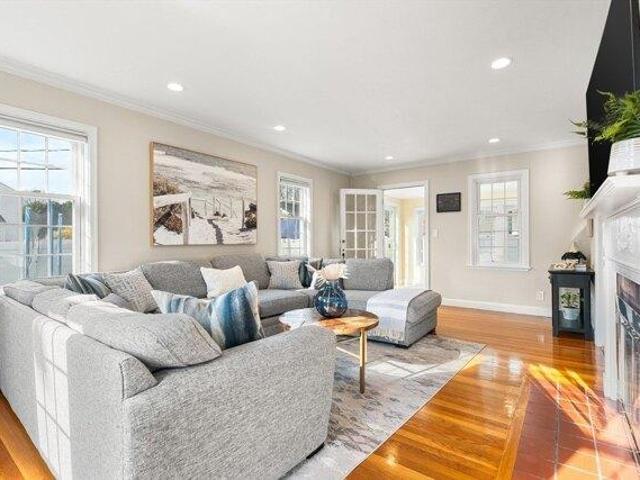 house with 3 bedroom, Arlington MA ES103158551