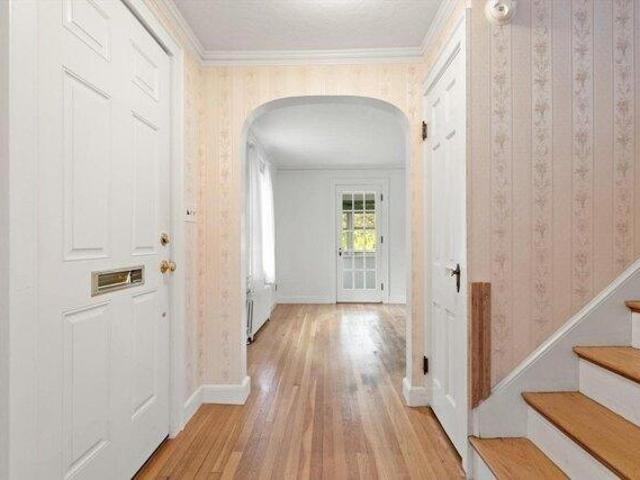 house with 3 bedroom, Arlington MA ES105059424