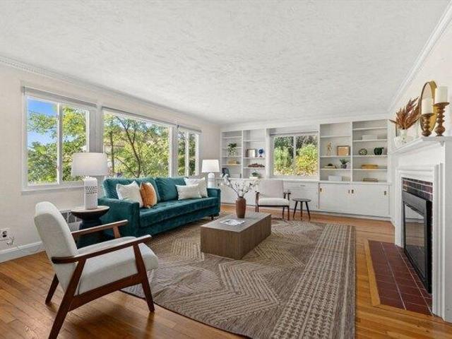 house with 3 bedroom, Arlington MA ES105191936