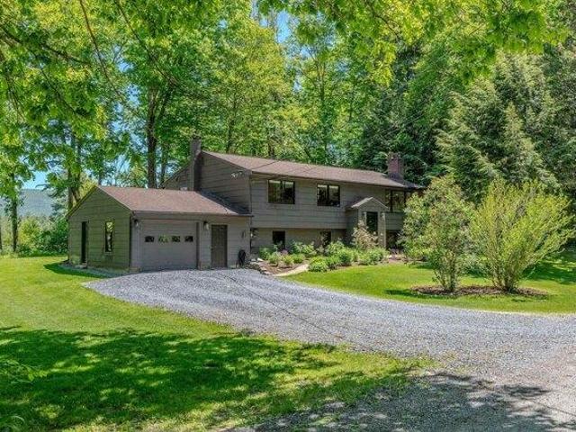 house with 3 bedroom, Arlington VT DS104042670