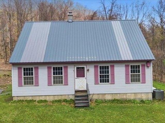 house with 3 bedroom, Arlington VT ES103970298
