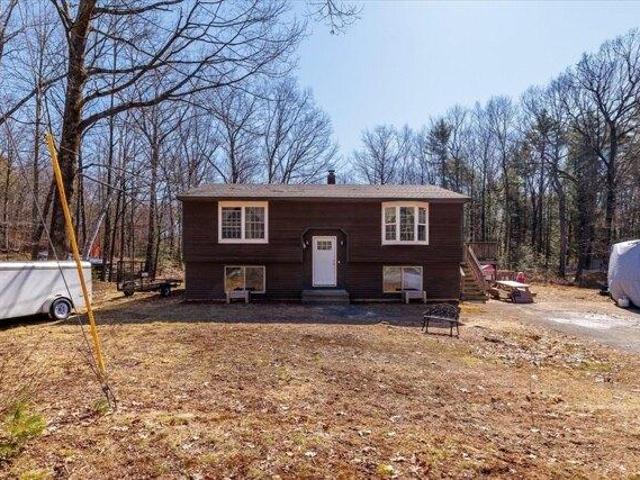 house with 3 bedroom, Athol MA DLS102346872