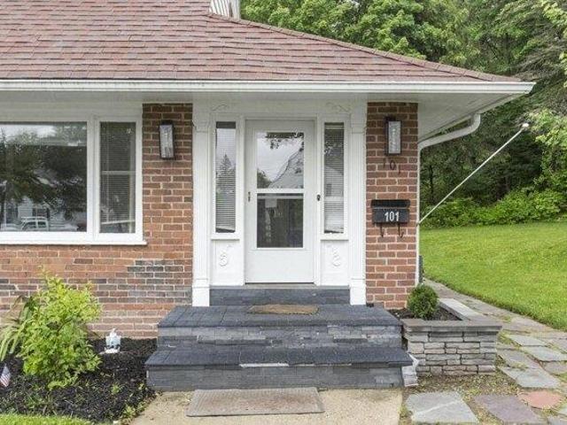 house with 3 bedroom, Athol MA ES103929743
