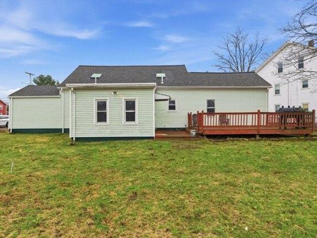 house with 3 bedroom, Attleboro MA DS102531748