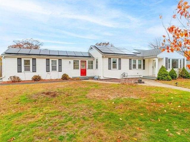house with 3 bedroom, Attleboro MA DS102593546