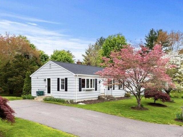house with 3 bedroom, Attleboro MA DS103222970