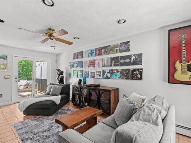 house with 3 bedroom, Attleboro MA DS104149901