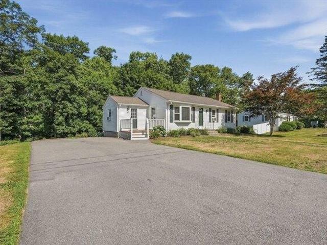 house with 3 bedroom, Attleboro MA DS104299804