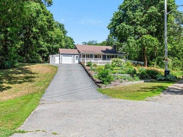 house with 3 bedroom, Attleboro MA DS104375011