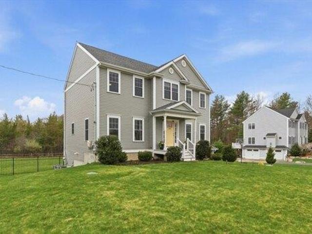 house with 3 bedroom, Attleboro MA ES103889447