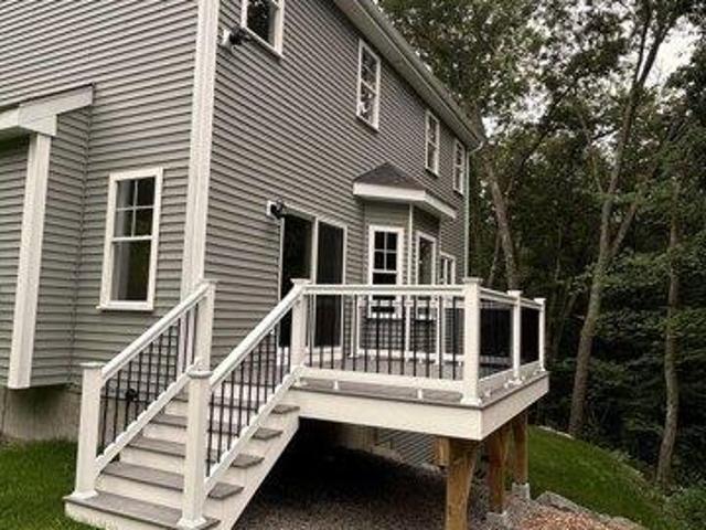 house with 3 bedroom, Attleboro MA ES105204870