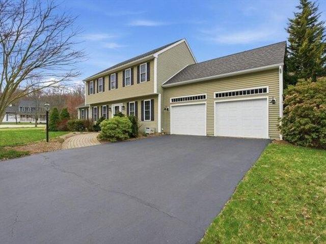 house with 3 bedroom, Auburn MA DS102443092