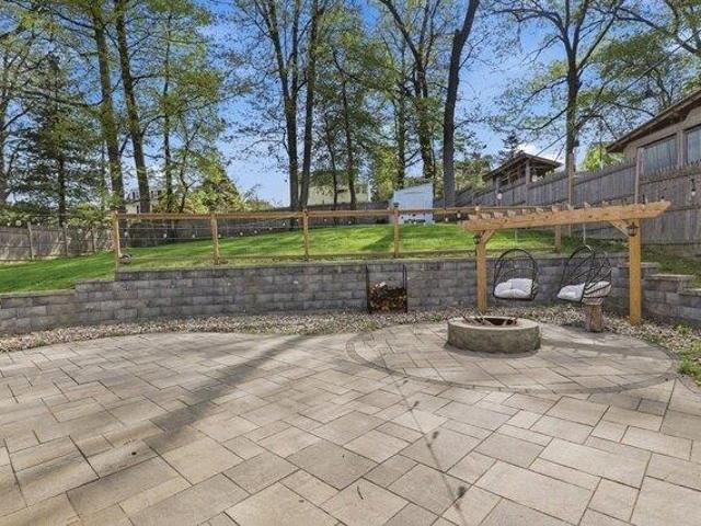 house with 3 bedroom, Auburn MA DS102669710