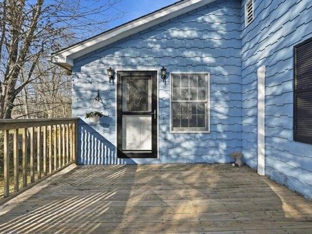 house with 3 bedroom, Auburn MA DS102120063