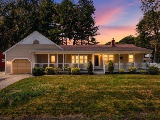 house with 3 bedroom, Auburn MA DS104298707