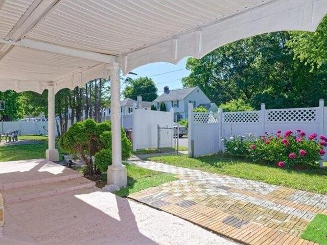 house with 3 bedroom, Auburn MA ES103127839