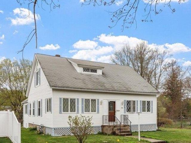 house with 3 bedroom, Auburn MA ES103162072