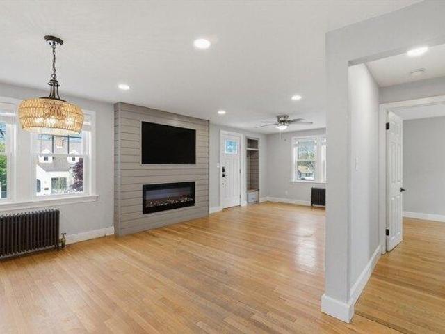 house with 3 bedroom, Auburn MA ES103189018