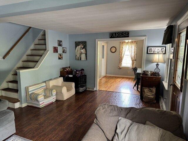 house with 3 bedroom, Auburn MA ES103224195