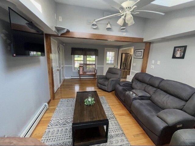 house with 3 bedroom, Auburn MA ES104568656