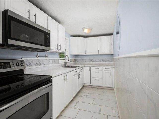 house with 3 bedroom, Auburn MA ES104609028