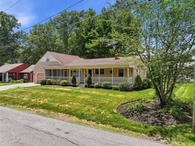 house with 3 bedroom, Auburn MA ES104809895