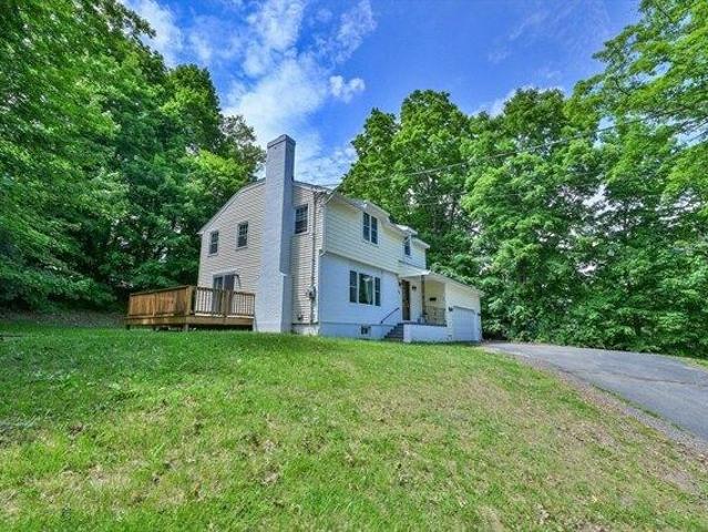 house with 3 bedroom, Auburn MA ES104994886