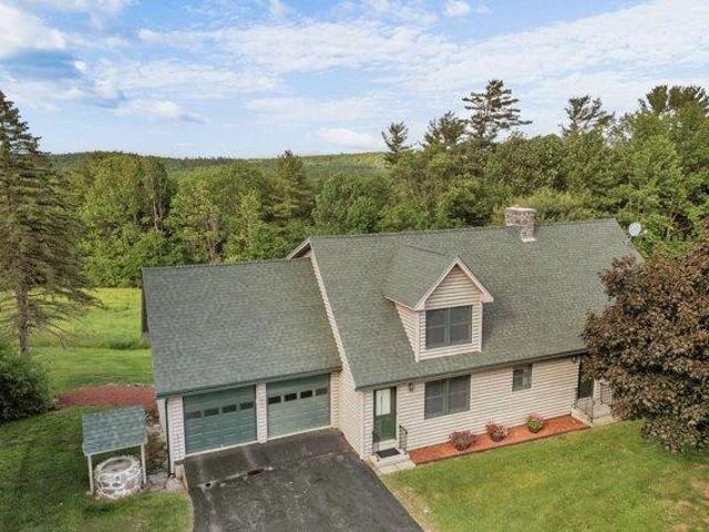 house with 3 bedroom, Auburn ME DS104376110