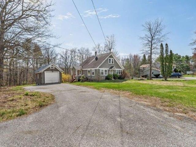 house with 3 bedroom, Auburn ME ES103443925