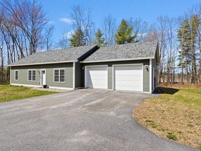 house with 3 bedroom, Auburn ME ES103073035