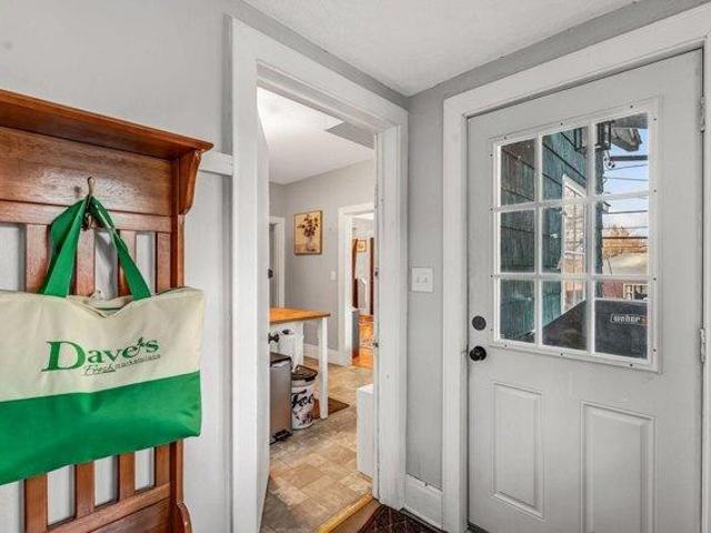house with 3 bedroom, Auburn ME ES104410769
