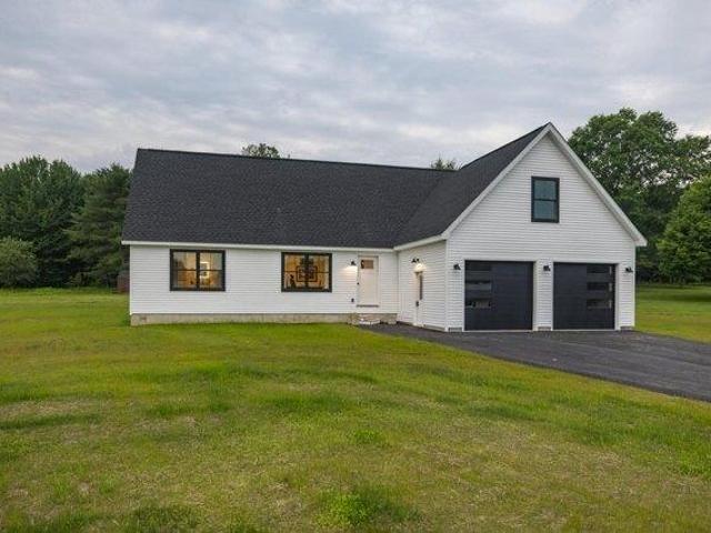house with 3 bedroom, Auburn ME ES104687751