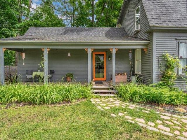 house with 3 bedroom, Auburn ME ES104687062