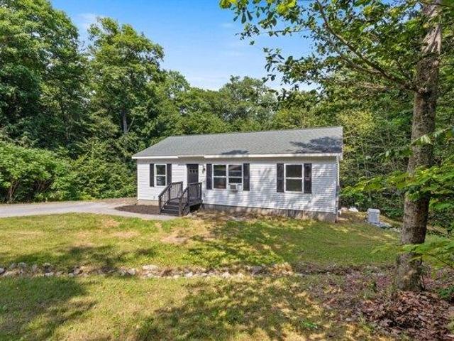 house with 3 bedroom, Auburn ME ES104759257