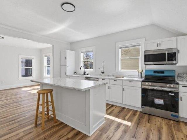 house with 3 bedroom, Auburn ME ES104832463