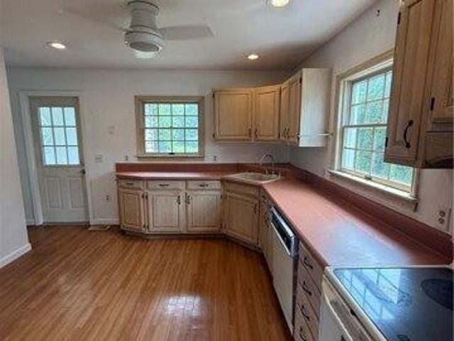 house with 3 bedroom, Auburn NY ES105289525